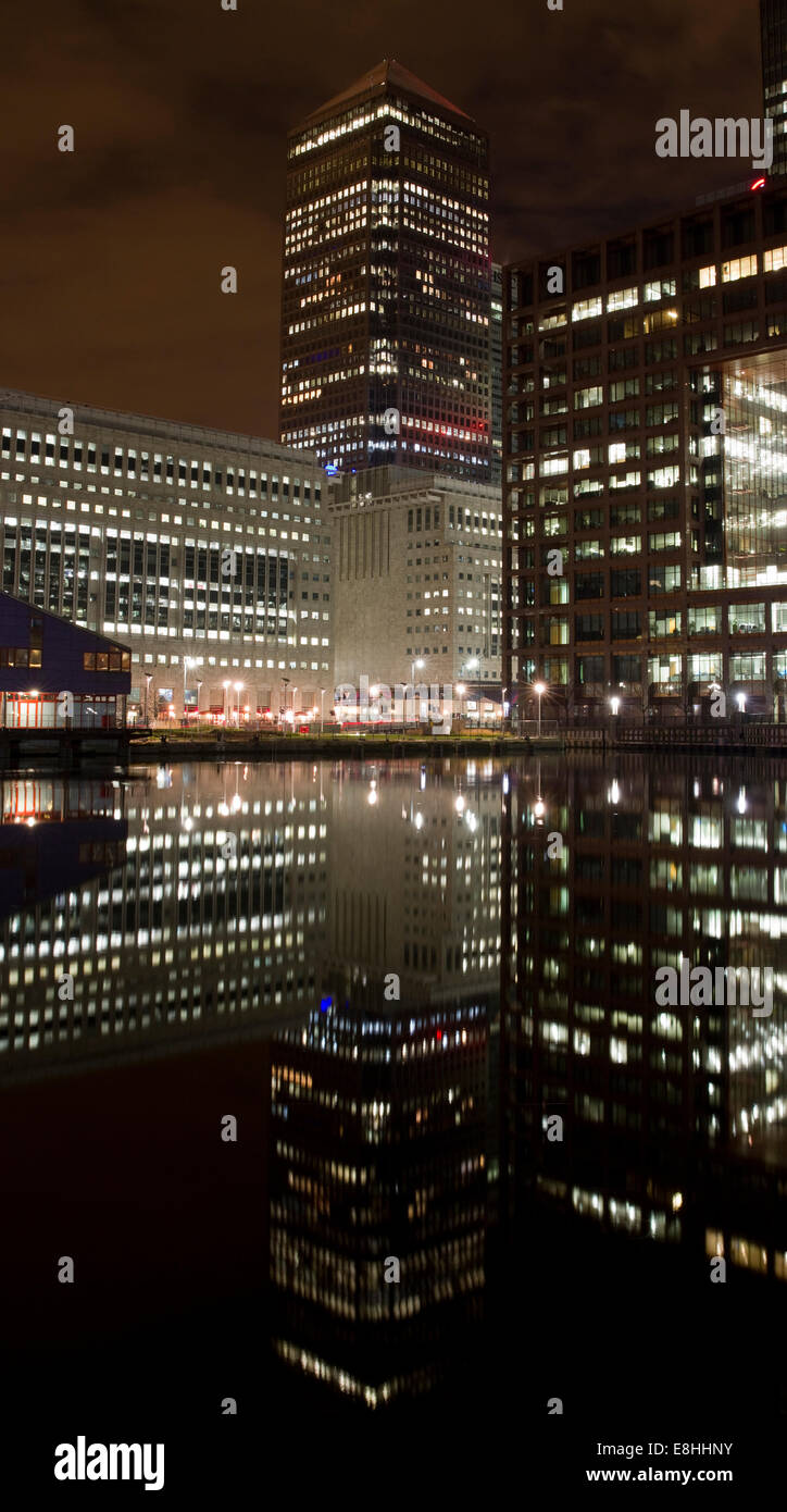 One Canada Square with perfect water reflection in South Dock ...