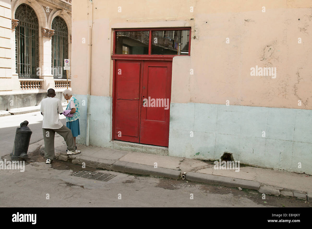 Cubans Talking High Resolution Stock Photography and Images - Alamy