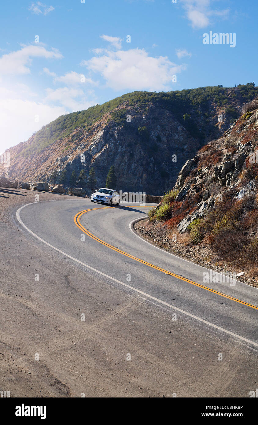 Car driving along road near hi-res stock photography and images - Alamy