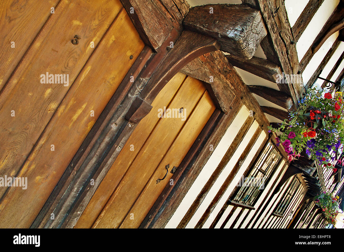 Timber medieval building hi-res stock photography and images - Alamy