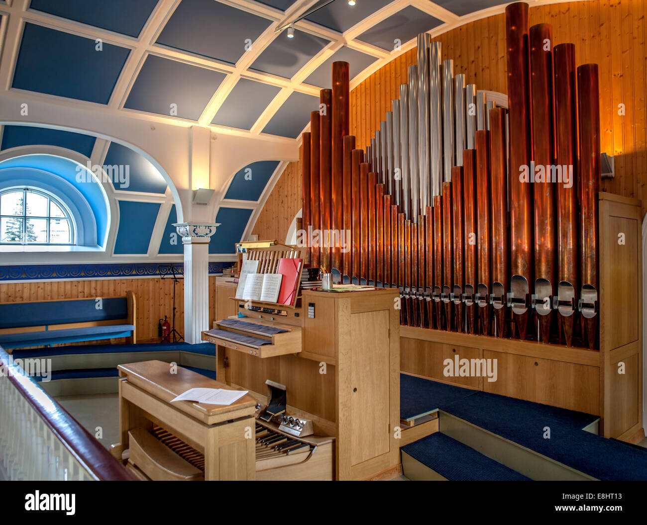 Pipe organ church hi-res stock photography and images - Alamy
