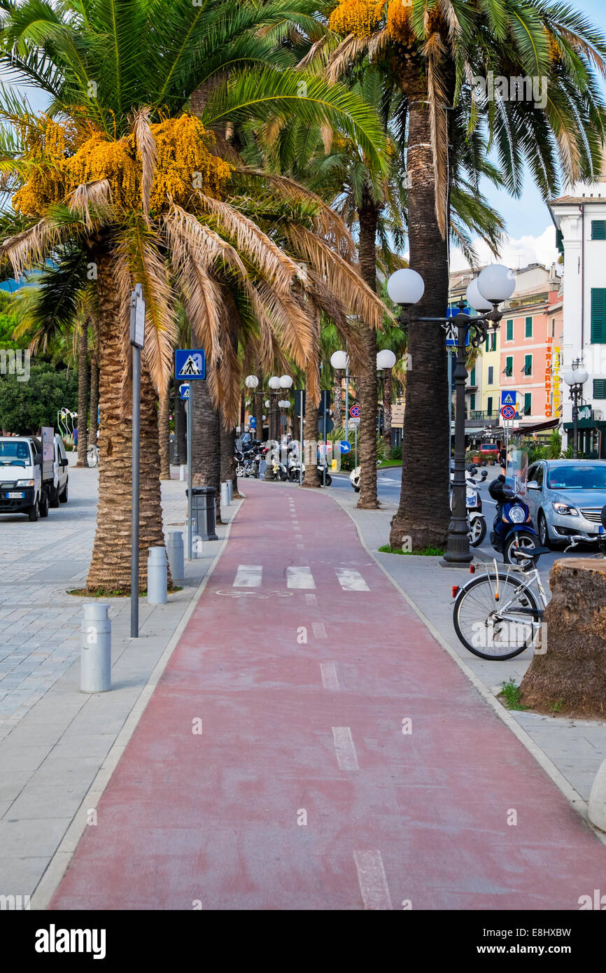 Sestri levante hi-res stock photography and images - Alamy