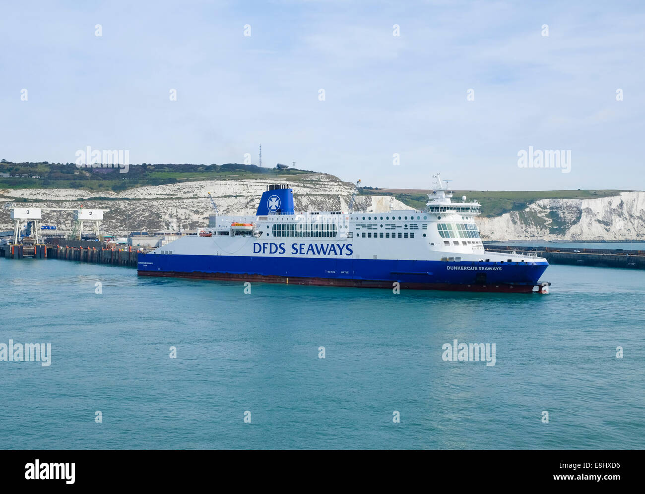 Dover ferry hi-res stock photography and images - Alamy