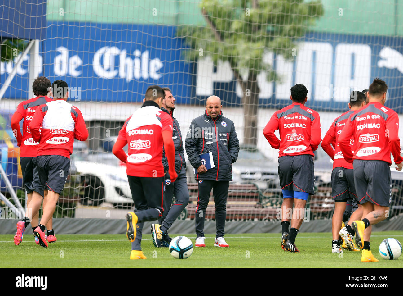Chile national soccer team hi-res stock photography and images - Alamy