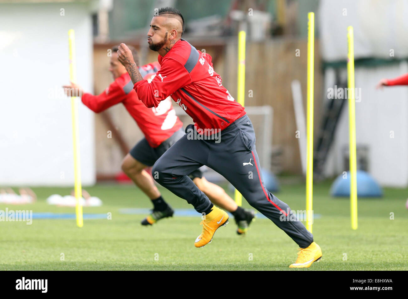 Chile national soccer team hi-res stock photography and images - Alamy