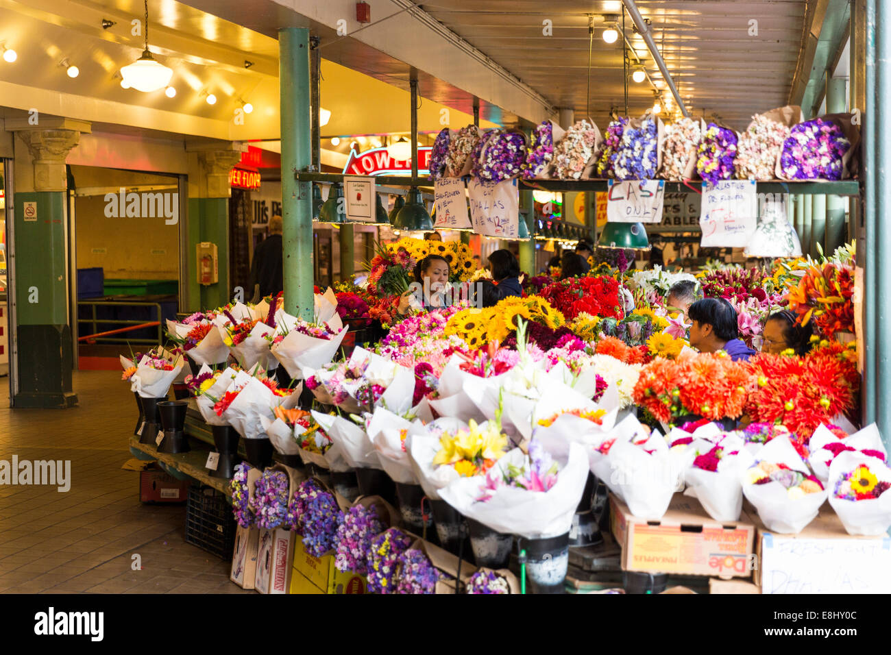 Seattle flower market hi-res stock photography and images - Alamy