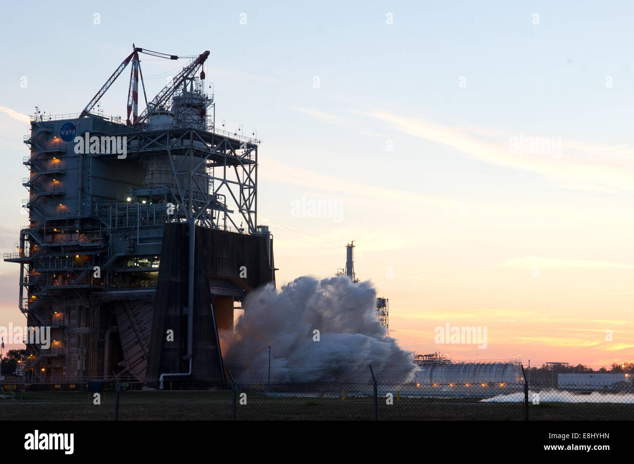 J 2x rocket engine hi-res stock photography and images - Alamy