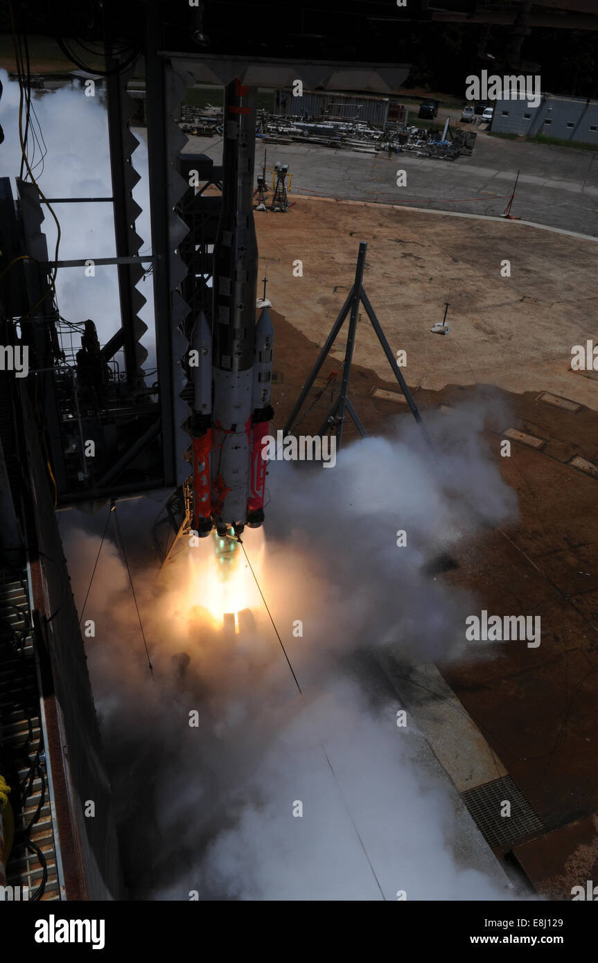 Instrumentation system systems hi-res stock photography and images - Alamy