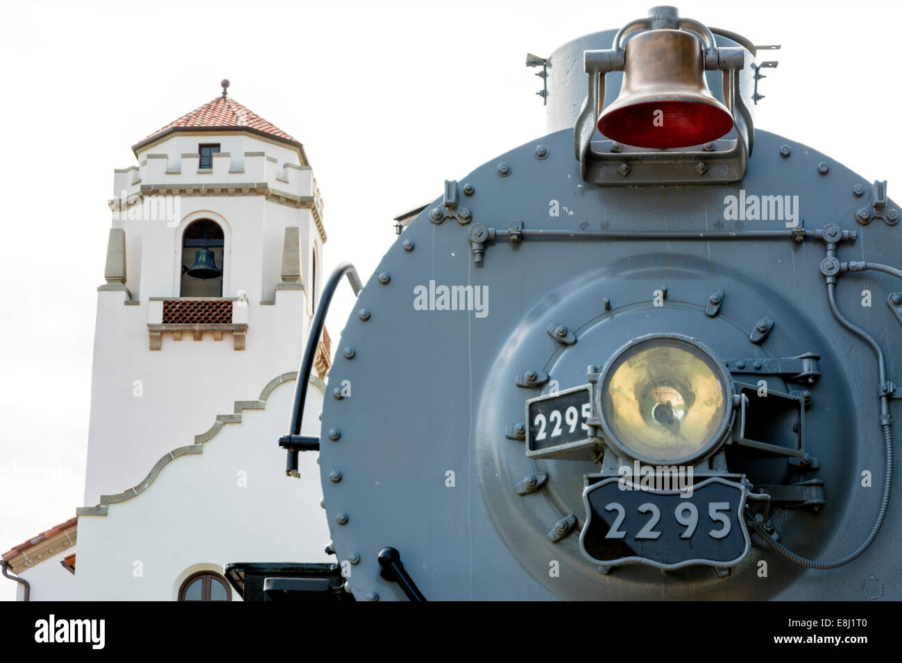 Old train depot hi-res stock photography and images - Alamy