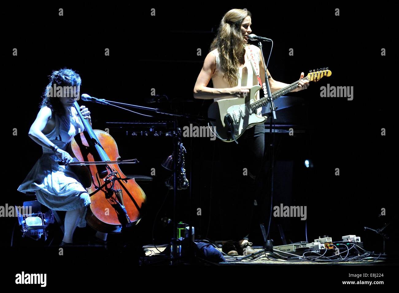 Mona tavakoli hi-res stock photography and images - Alamy