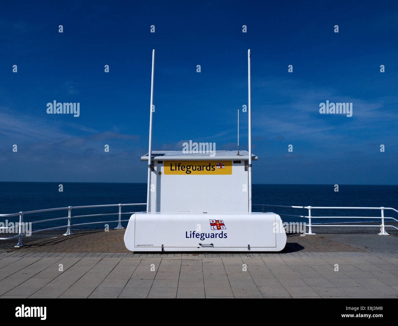 Rnli building hi-res stock photography and images - Alamy