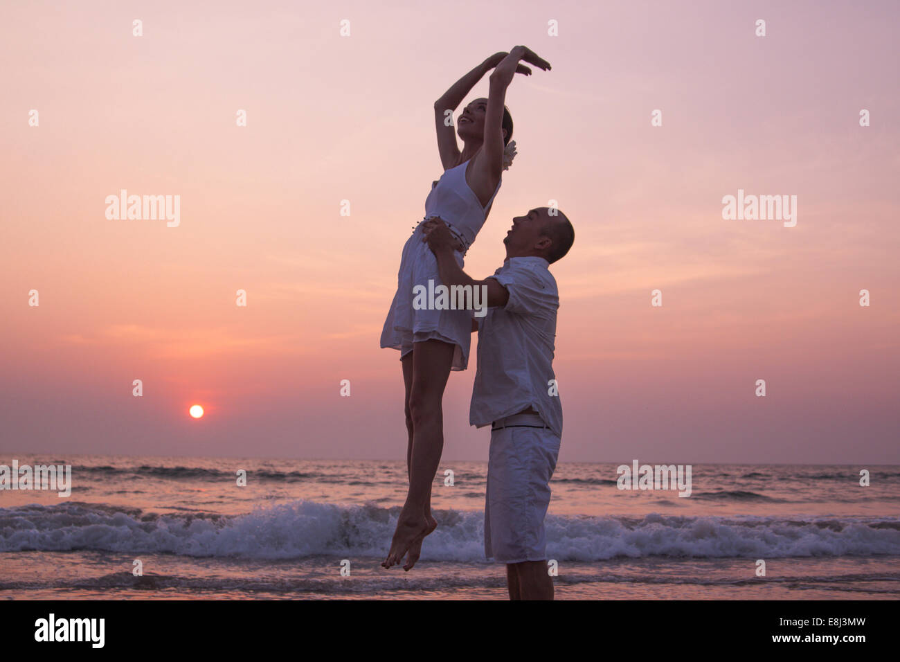 The love story of a beautiful young couple on the beaches of Goa, on ...