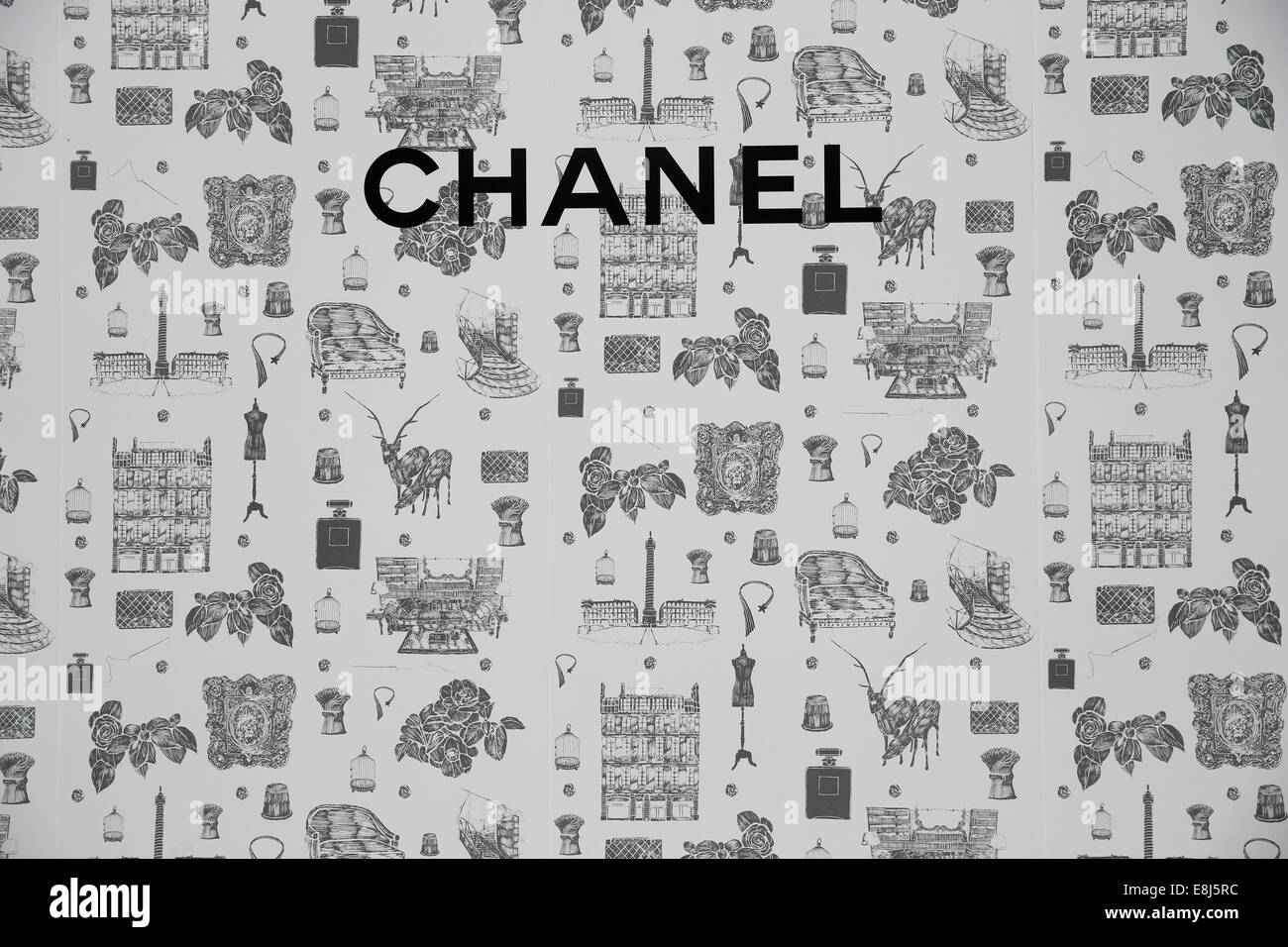 Chanel sign hi-res stock photography and images - Alamy