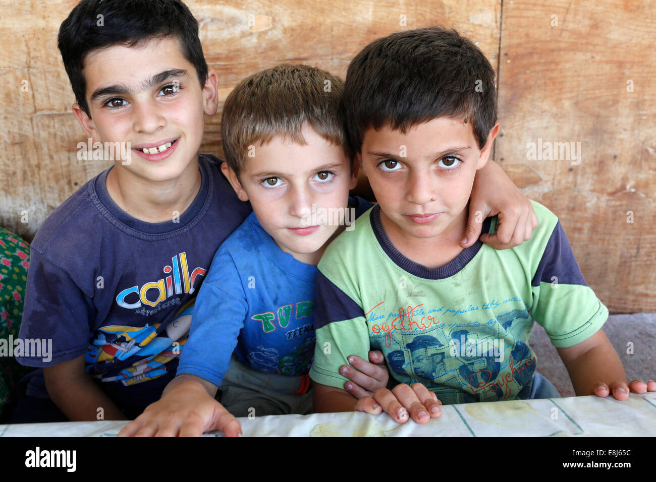 Displaced family hi-res stock photography and images - Alamy