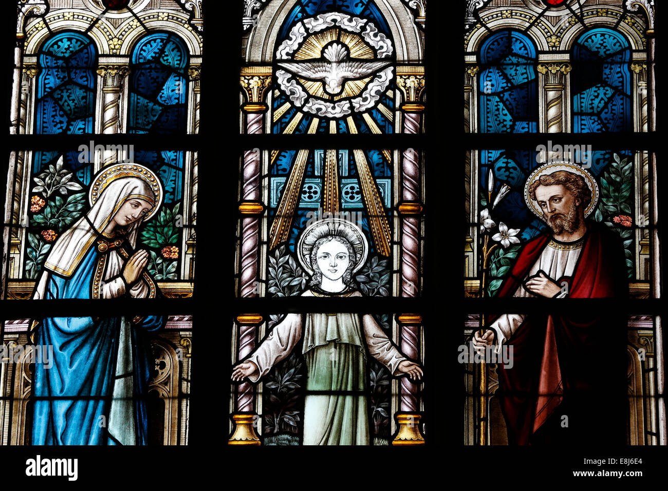 Holy family cathedral hi-res stock photography and images - Alamy