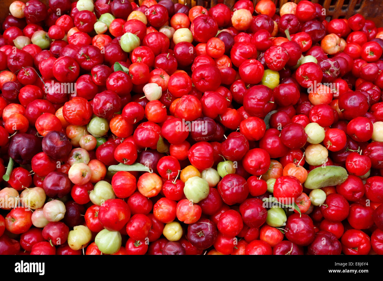 Market salvador brazil fruit hi-res stock photography and images - Alamy