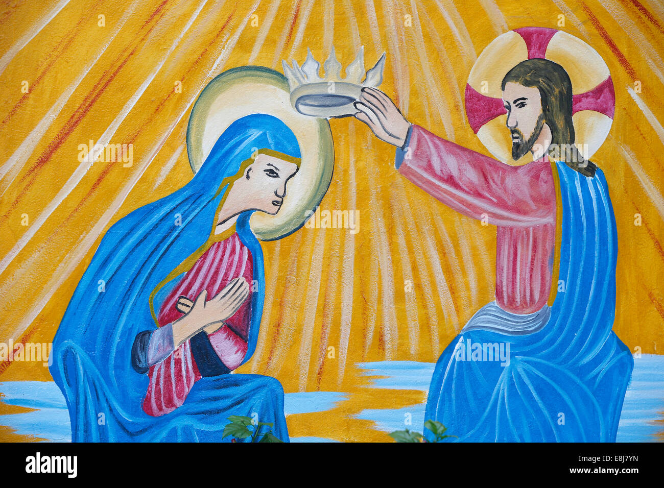 Crowning virgin mary hi-res stock photography and images - Alamy