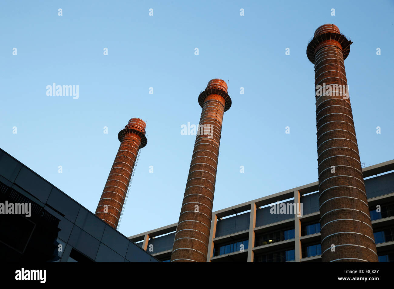 Factory chimneys hi-res stock photography and images - Alamy