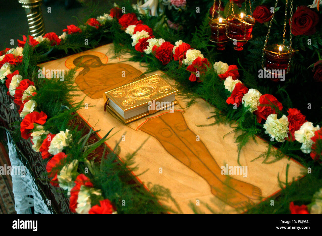 Orthodox Easter week- Epitaphios Stock Photo - Alamy