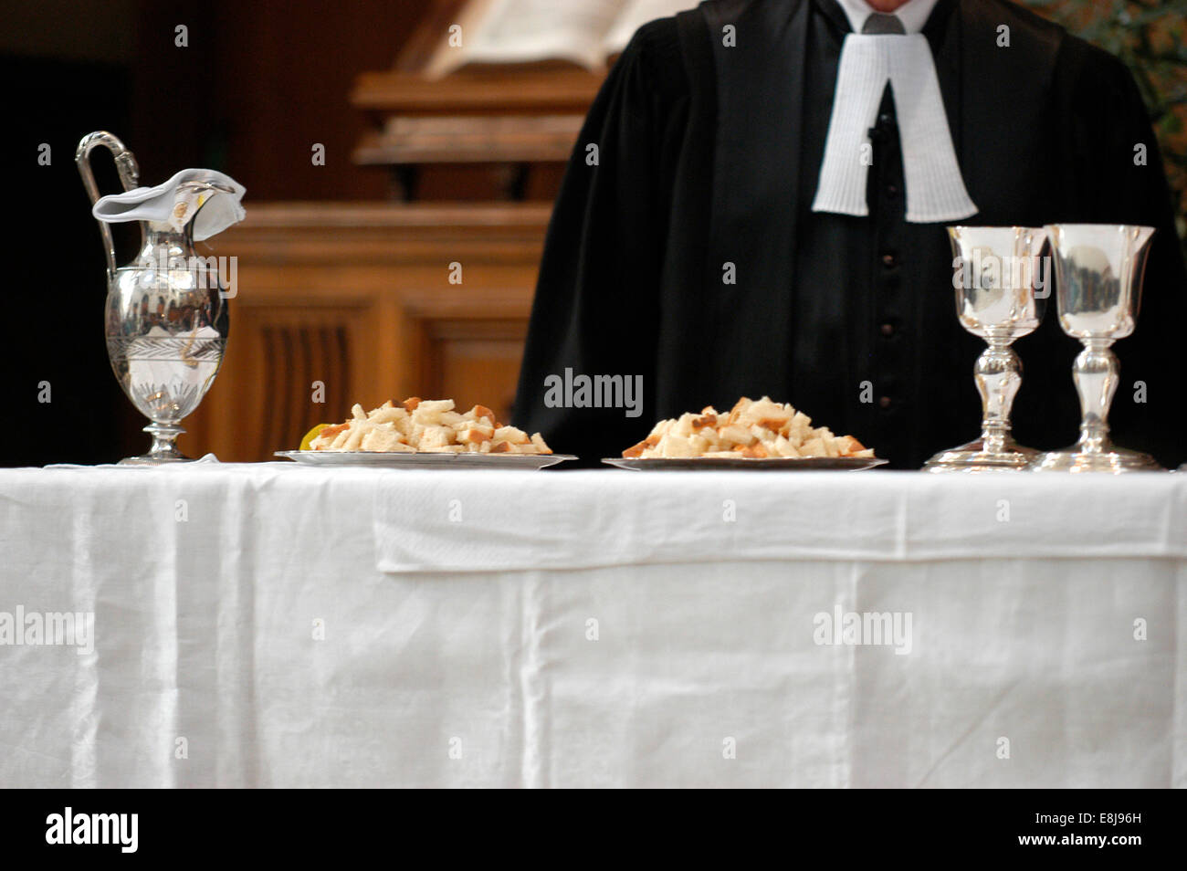 Protestant religious service hi-res stock photography and images - Alamy