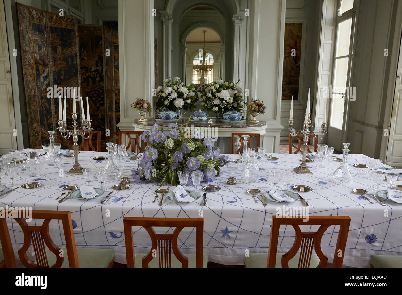 Bizy Castle dining hall table Stock Photo - Alamy