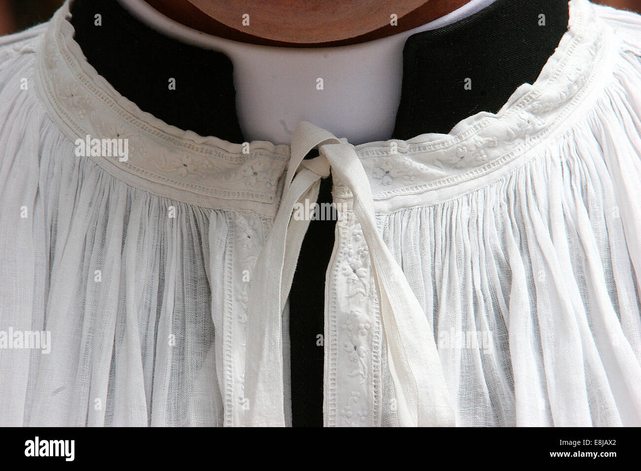 Roman collar hi-res stock photography and images - Alamy