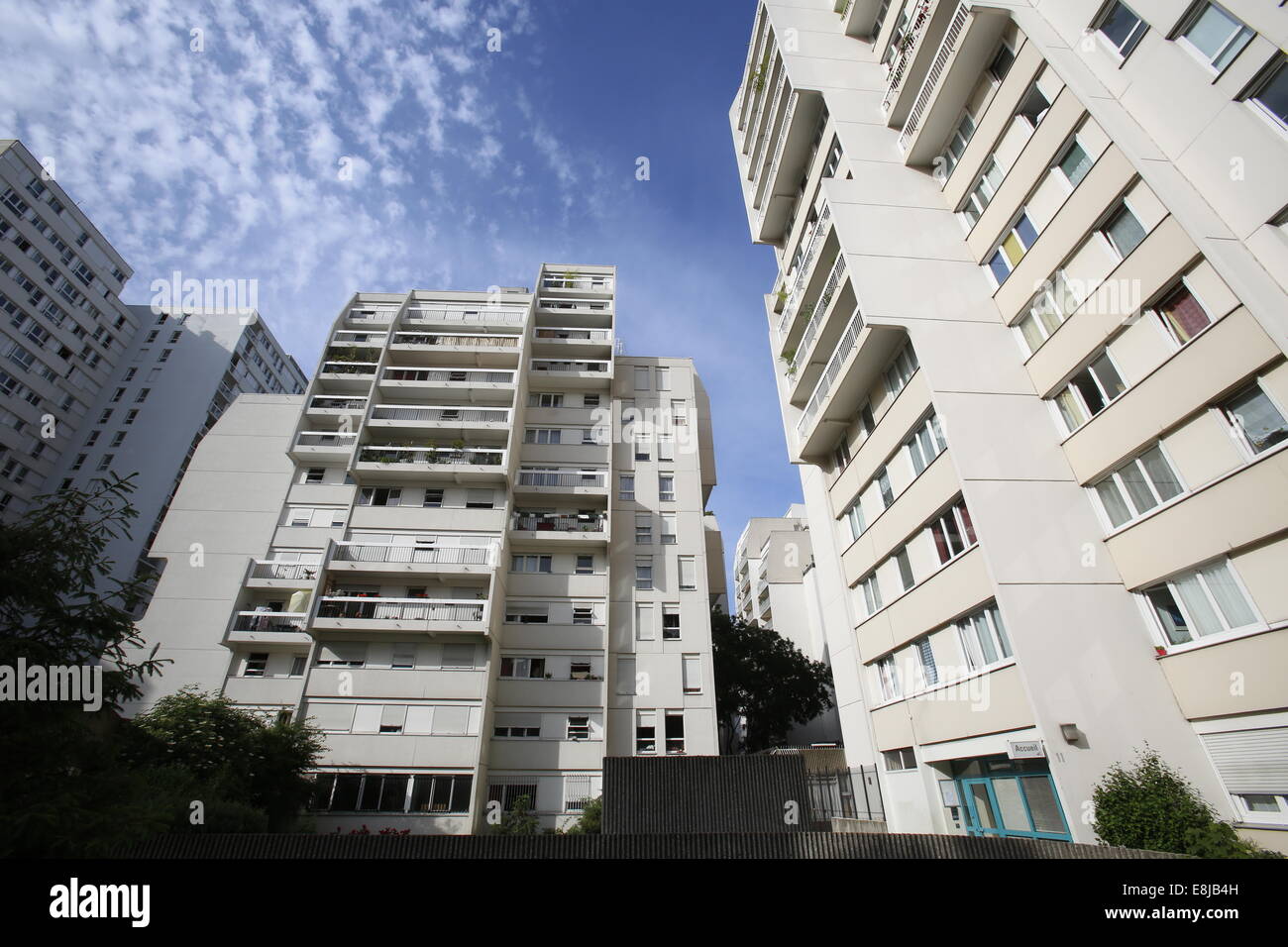 Urban high rise architecture hi-res stock photography and images - Alamy