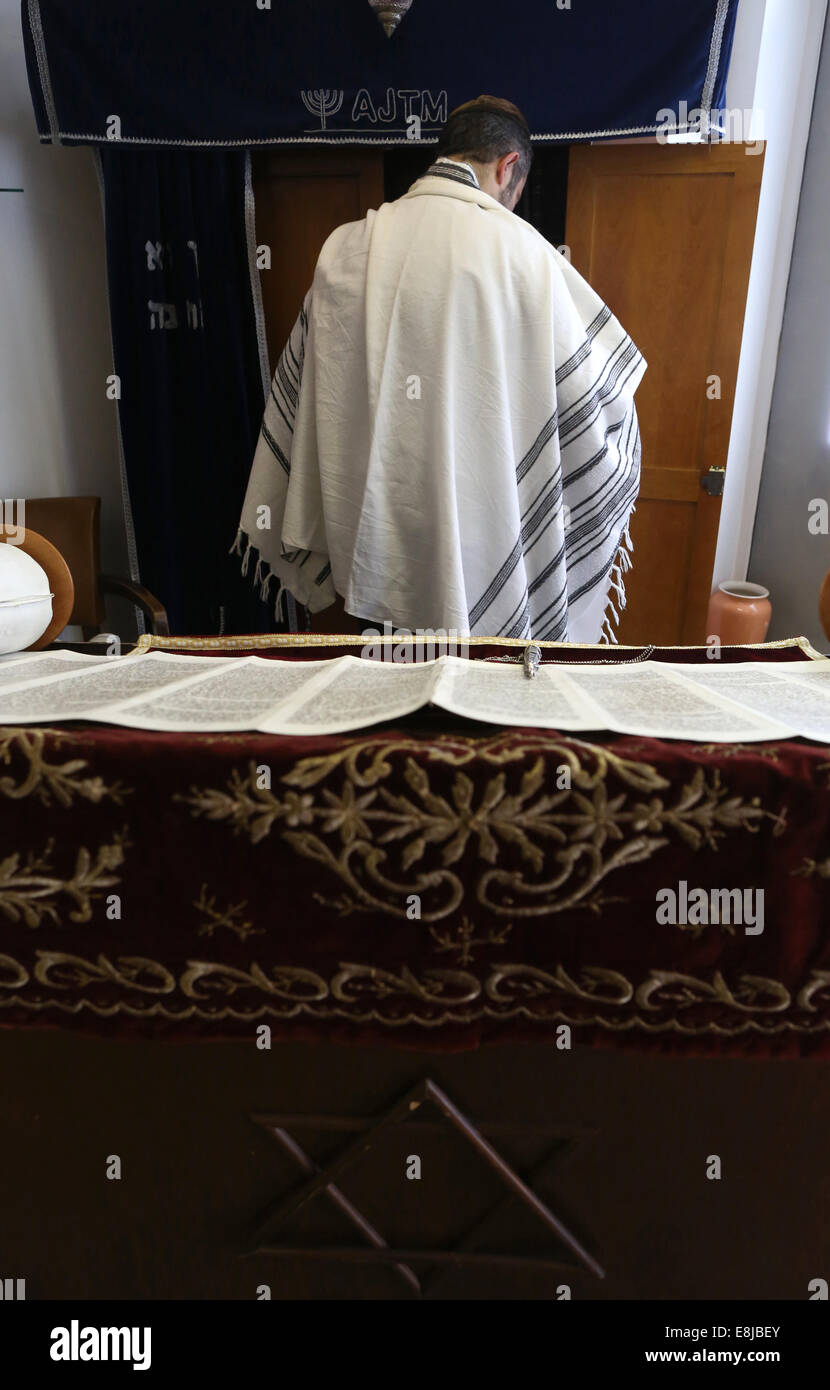 Jewish torah scroll in a synagogue Stock Photo - Alamy