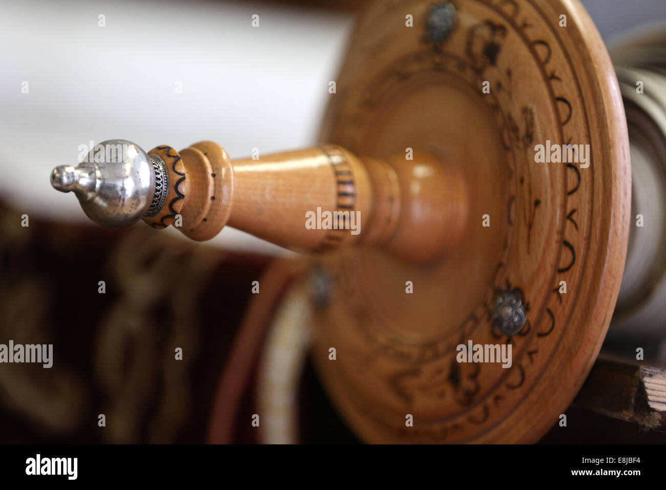 Jewish torah scroll hi-res stock photography and images - Alamy
