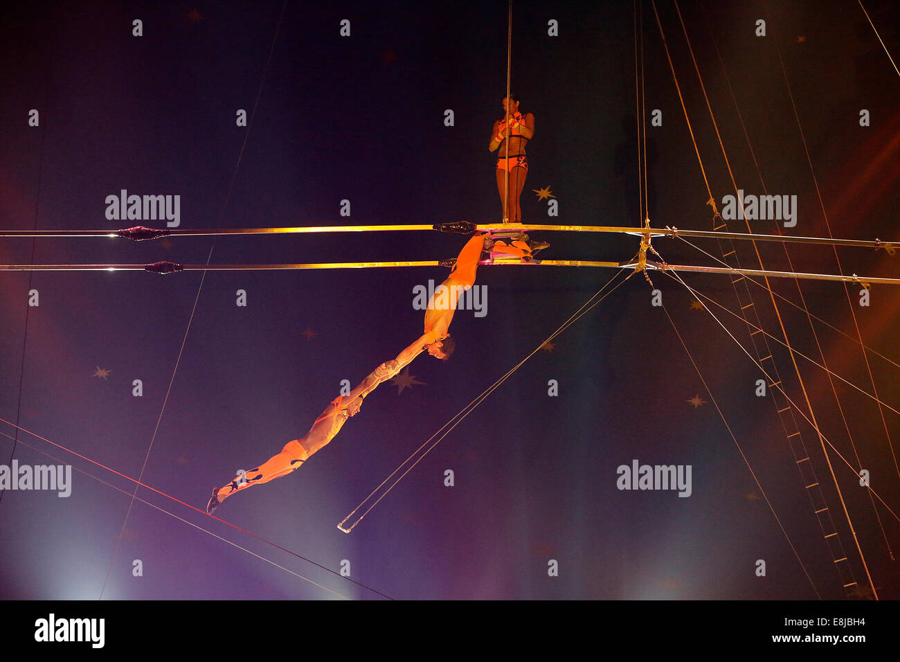 Circus hi-res stock photography and images - Alamy