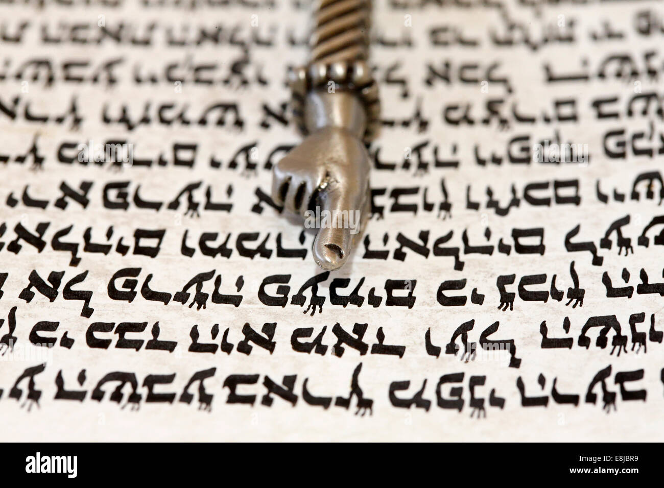Torah scroll and Yad, Torah pointer Stock Photo - Alamy