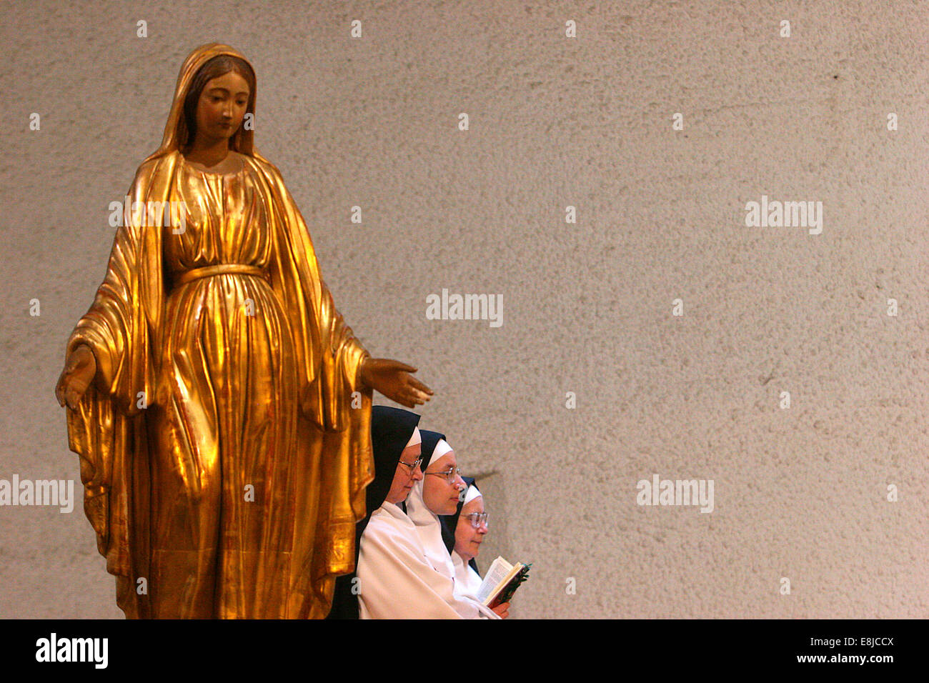 Basilica of ars hi-res stock photography and images - Alamy