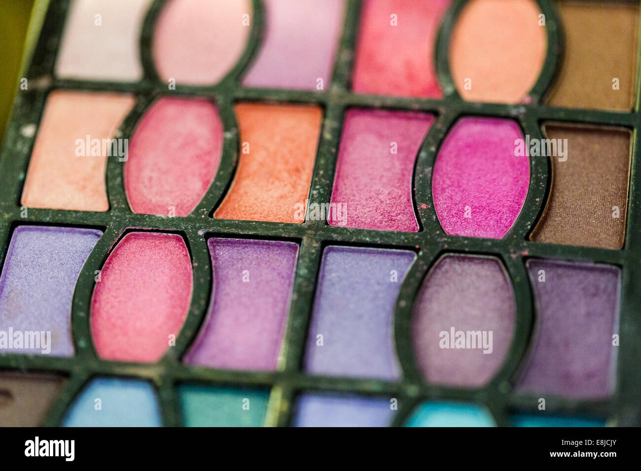 Used multicolor eye shadows of makeup artist Stock Photo - Alamy