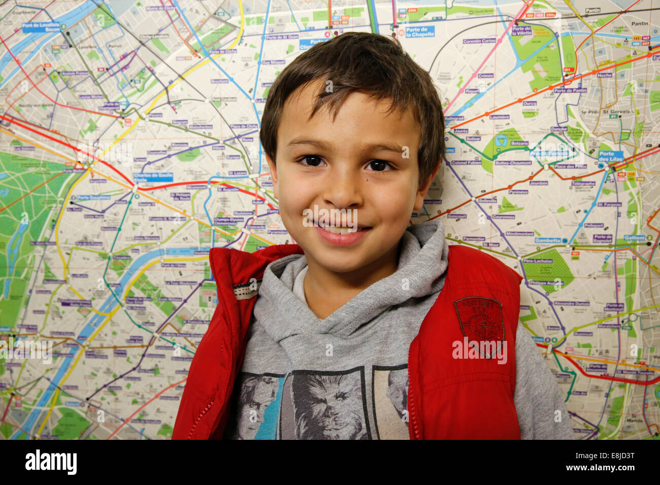 Subway map paris hi-res stock photography and images - Alamy