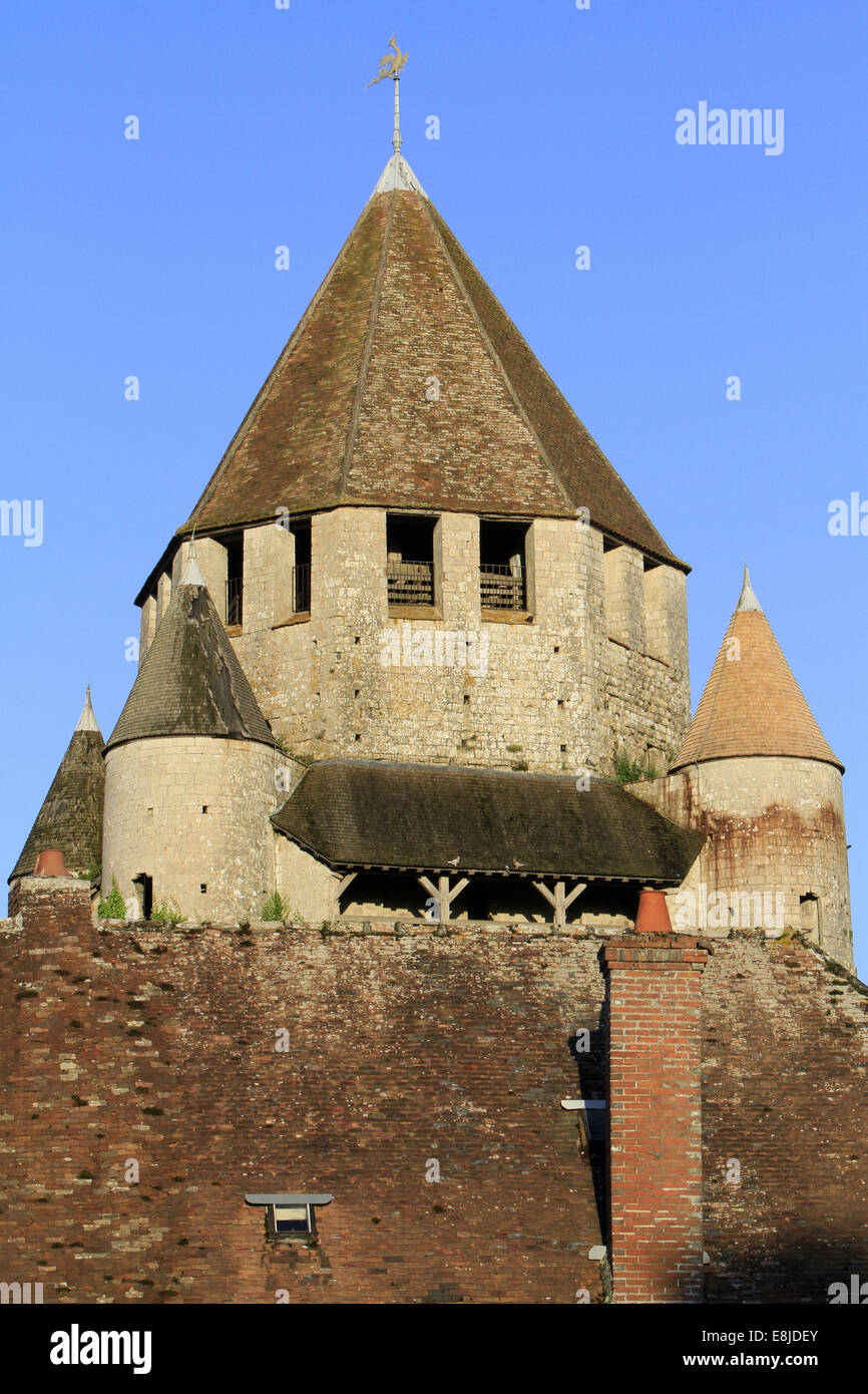 The Ceasar's tower. The medieval town of Provins Stock Photo - Alamy