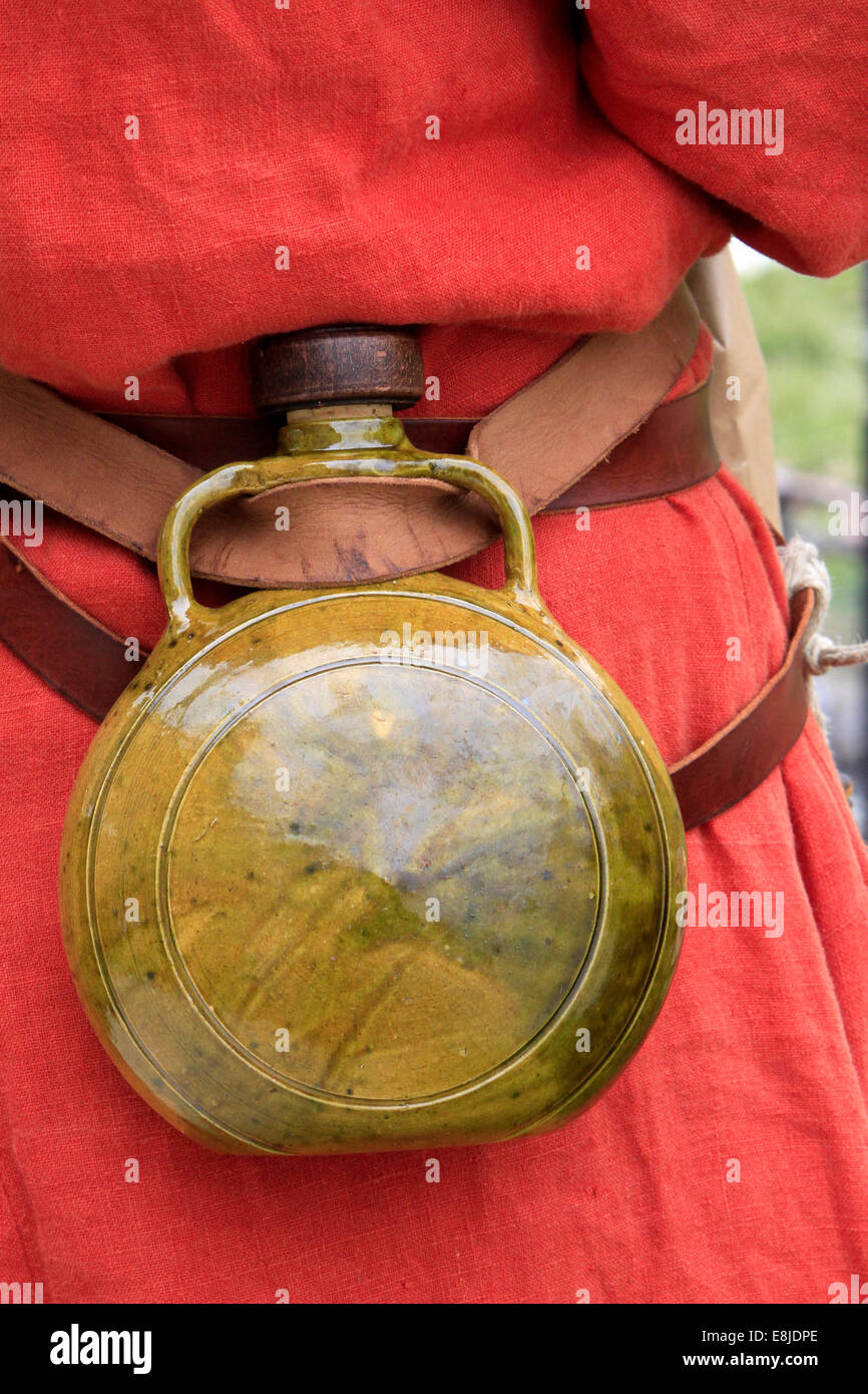 Costume parade medieval festival provins hi-res stock photography and ...