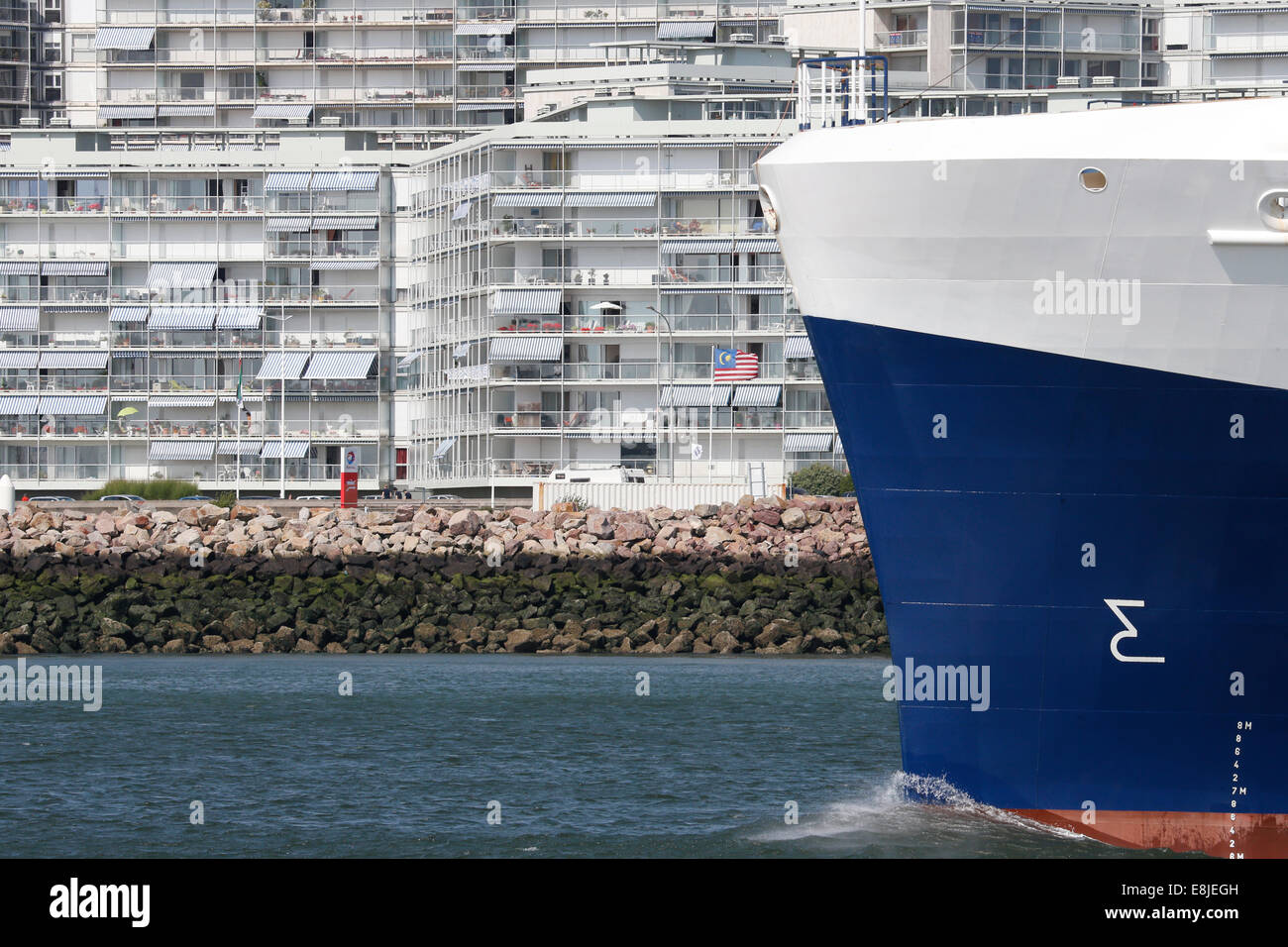 Dyke construction hi-res stock photography and images - Alamy