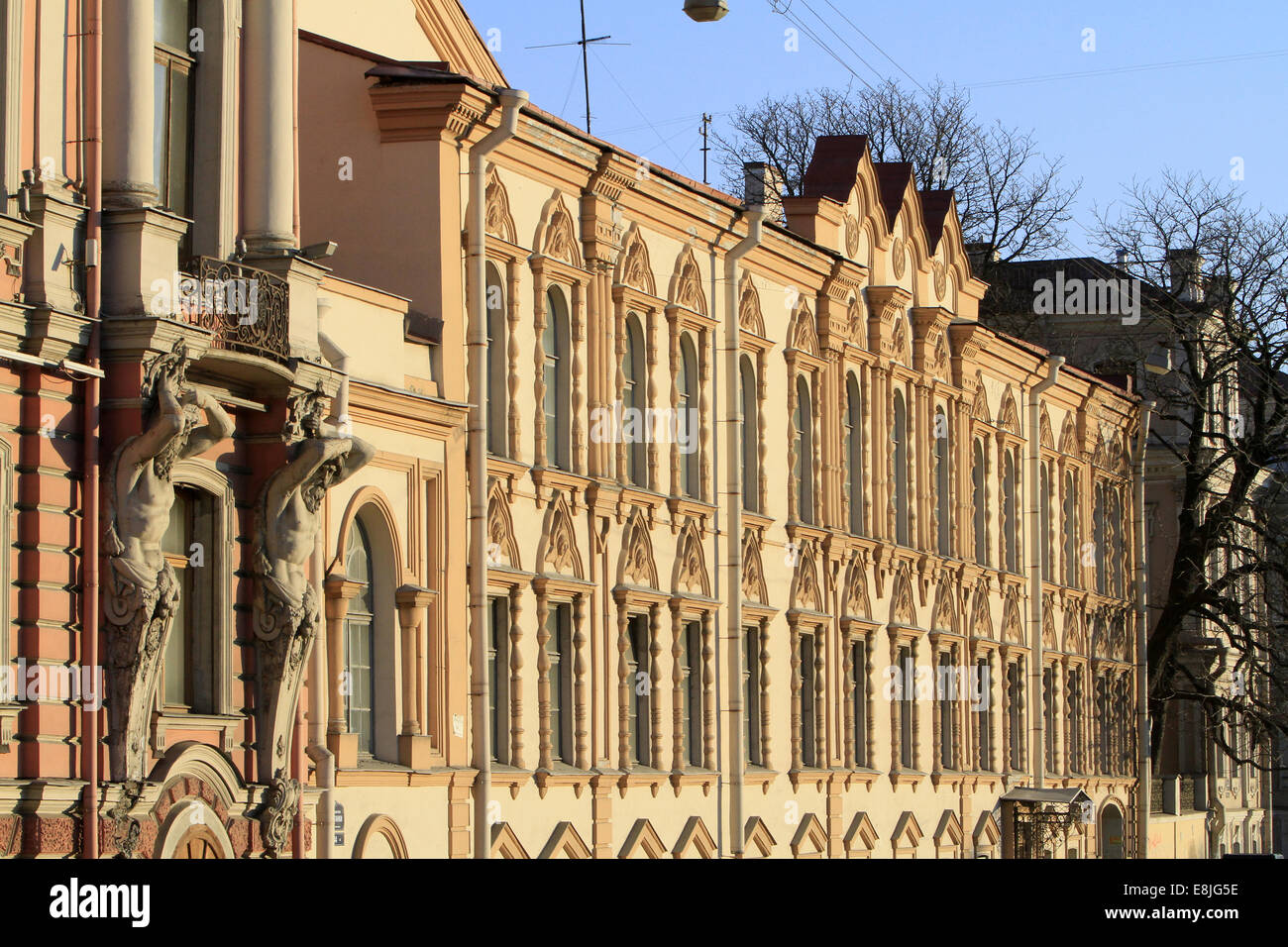 Atlantis statue hi-res stock photography and images - Alamy