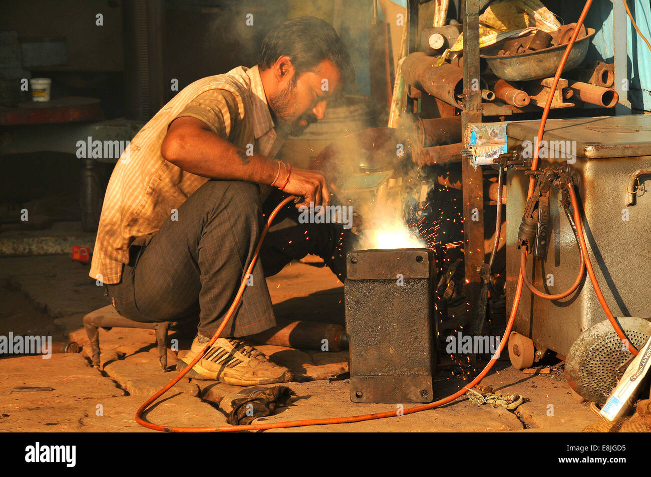 Indian welder hi-res stock photography and images - Alamy
