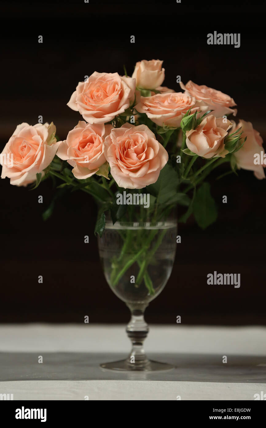 Roses on altar hi-res stock photography and images - Alamy