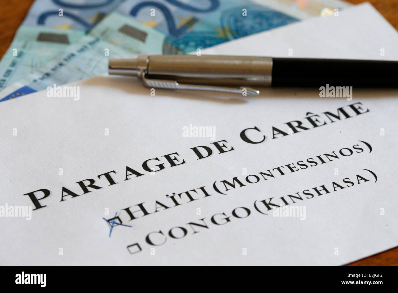 Money lent hi-res stock photography and images - Alamy