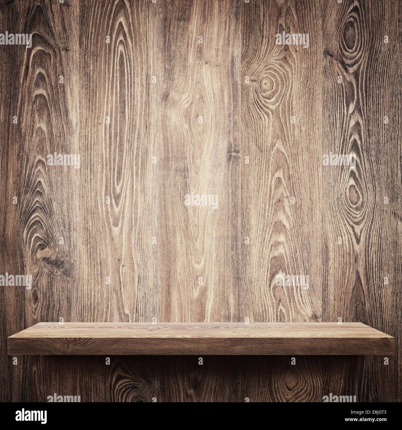 Empty shelf hi-res stock photography and images - Alamy