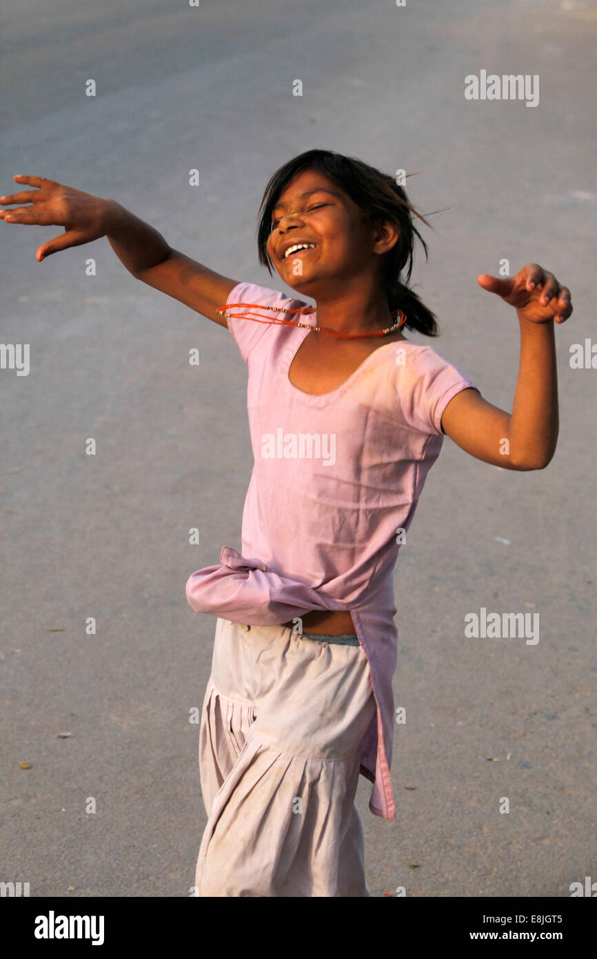 Dancing girl asia hi-res stock photography and images - Alamy
