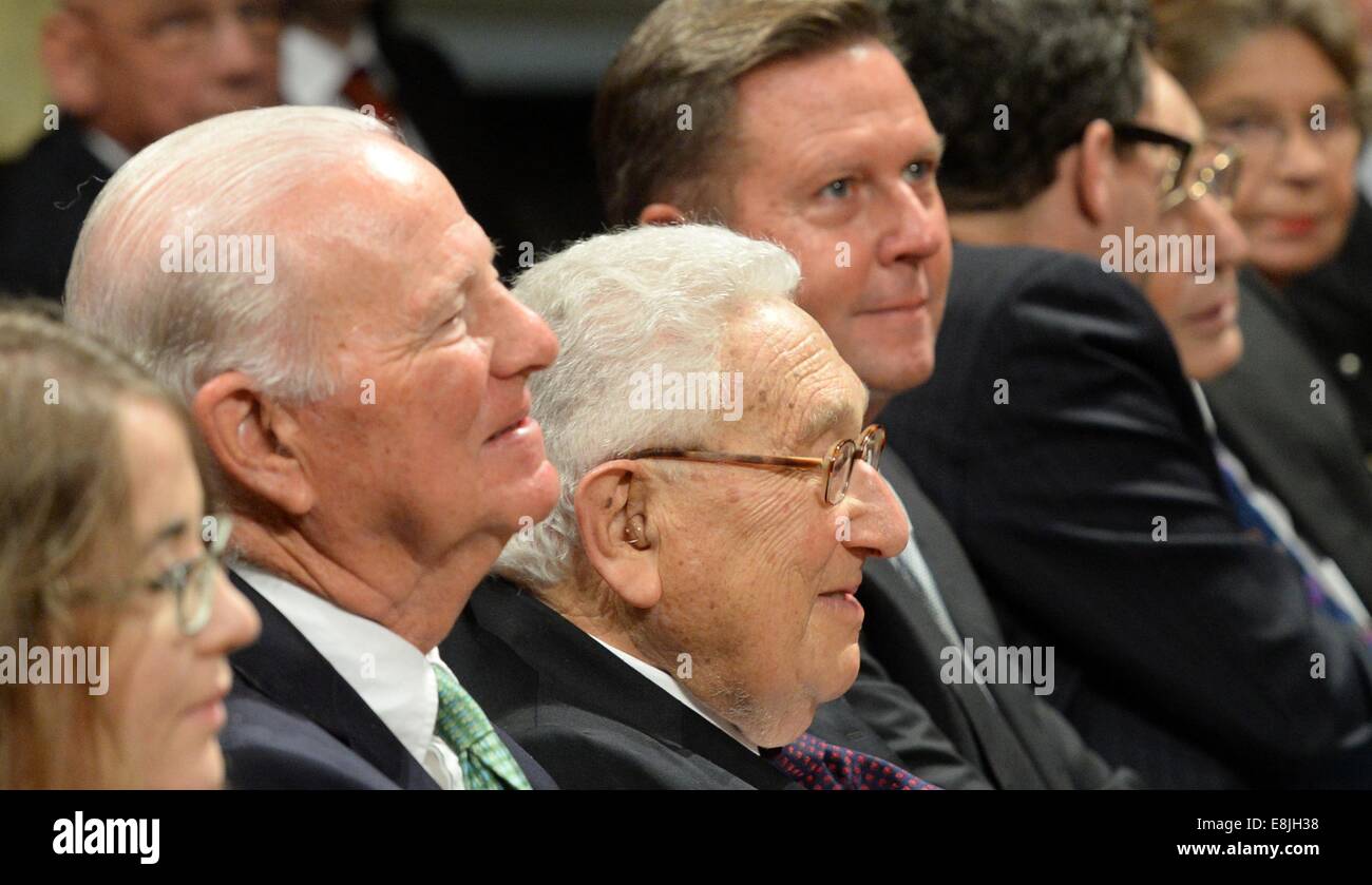 Mark kissinger hi-res stock photography and images - Alamy