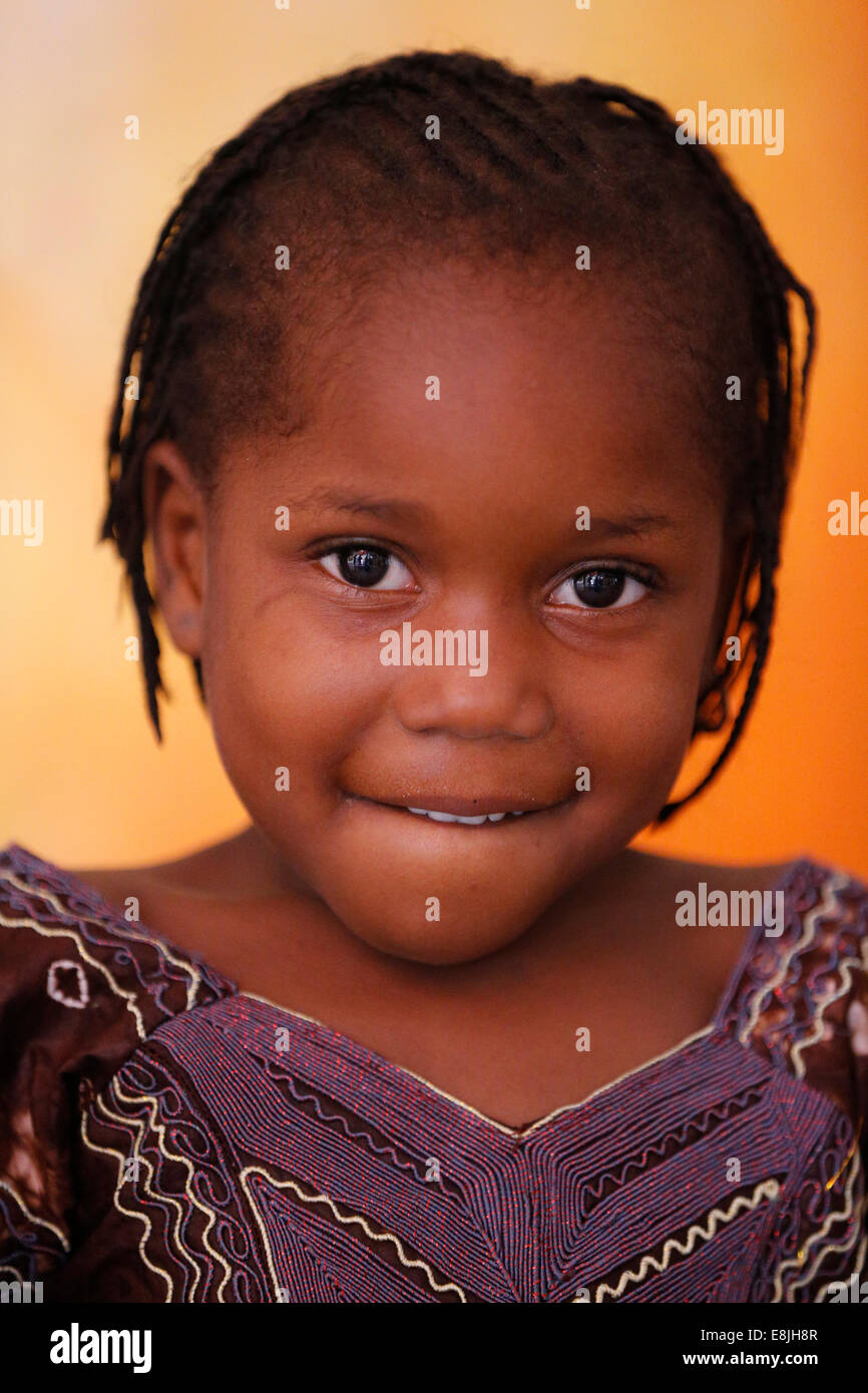 Dakar girl hi-res stock photography and images - Alamy