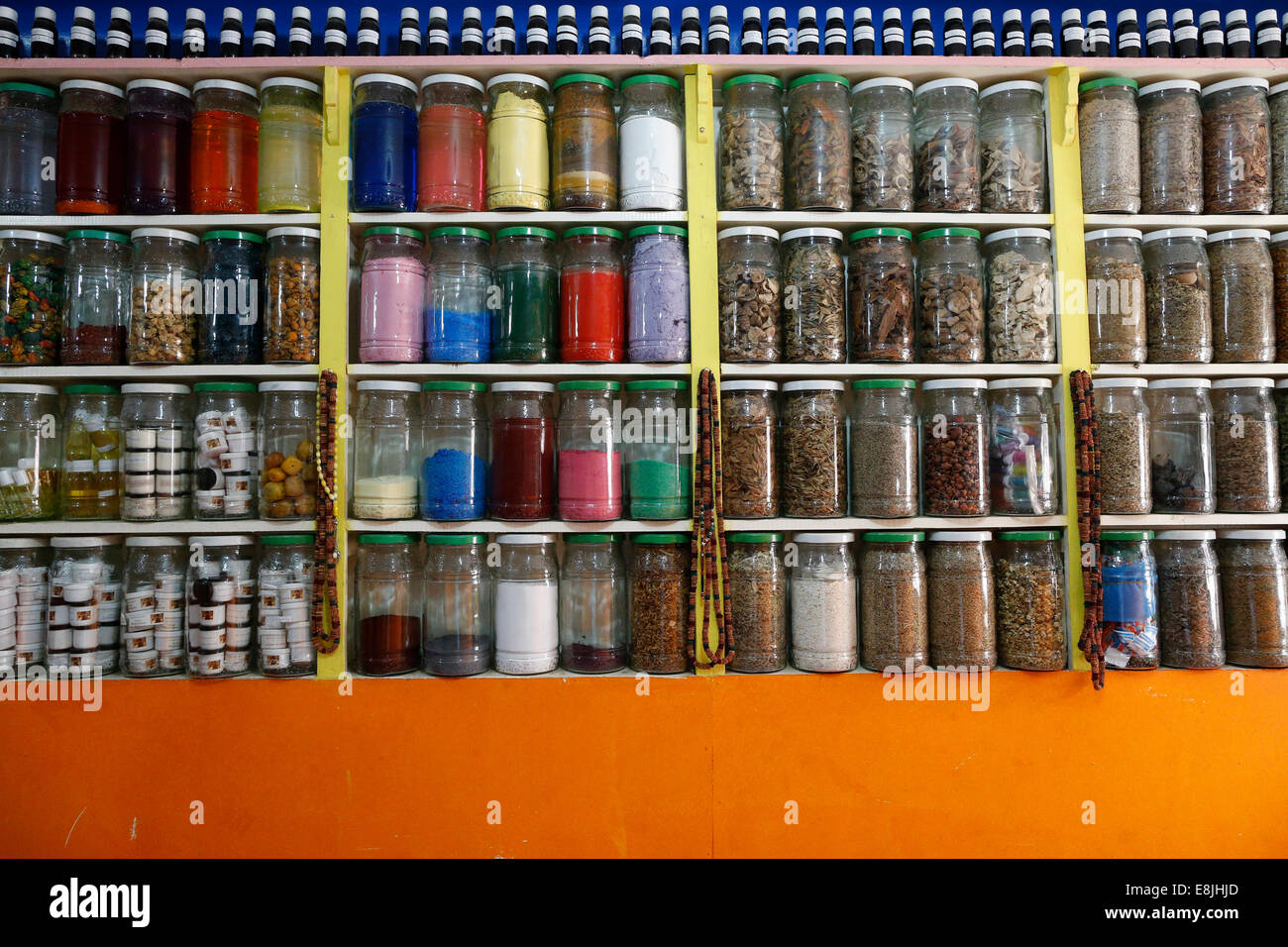 Apothecarys shop hi-res stock photography and images - Alamy