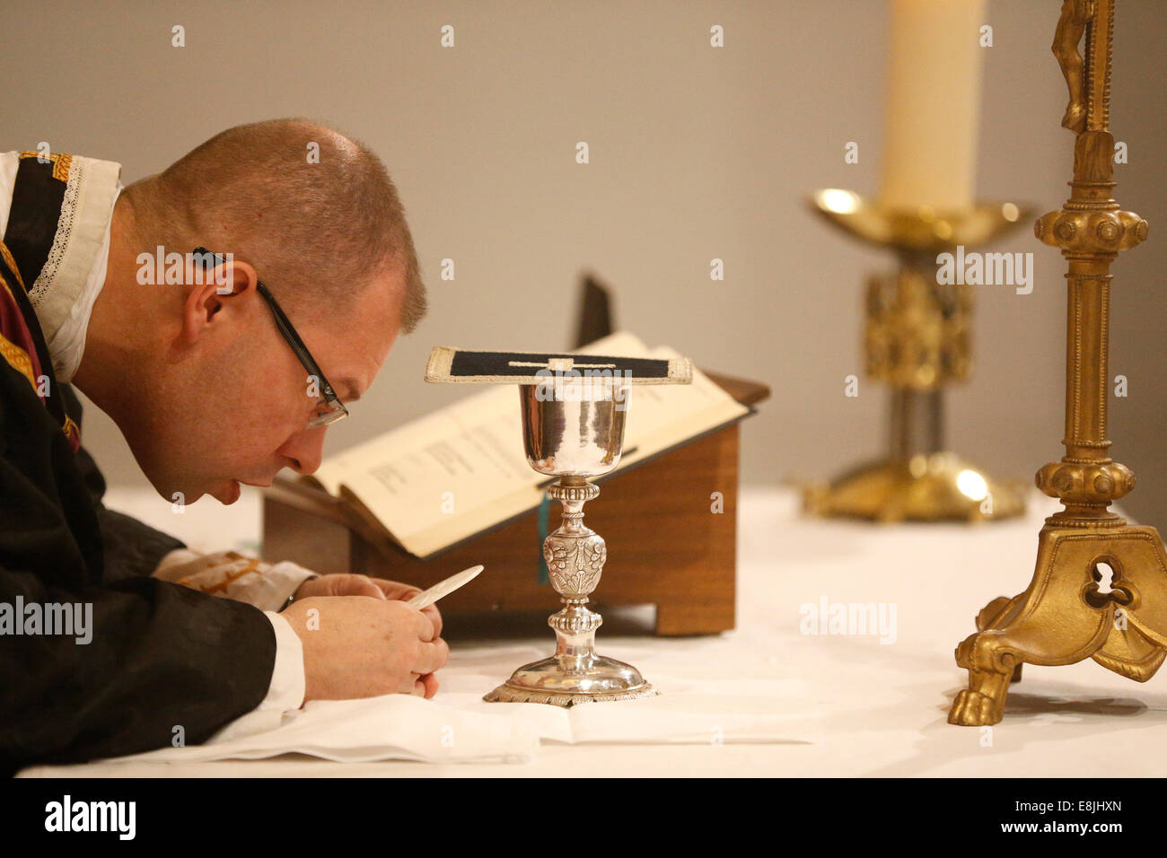 St. Louis church. Mass. Eucharistic celebration Stock Photo - Alamy
