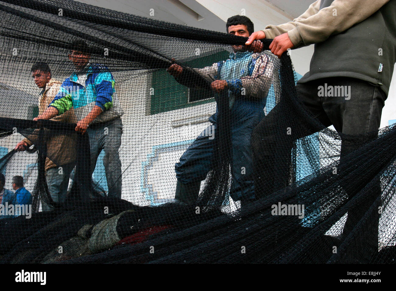 Hauling pulling hi-res stock photography and images - Alamy