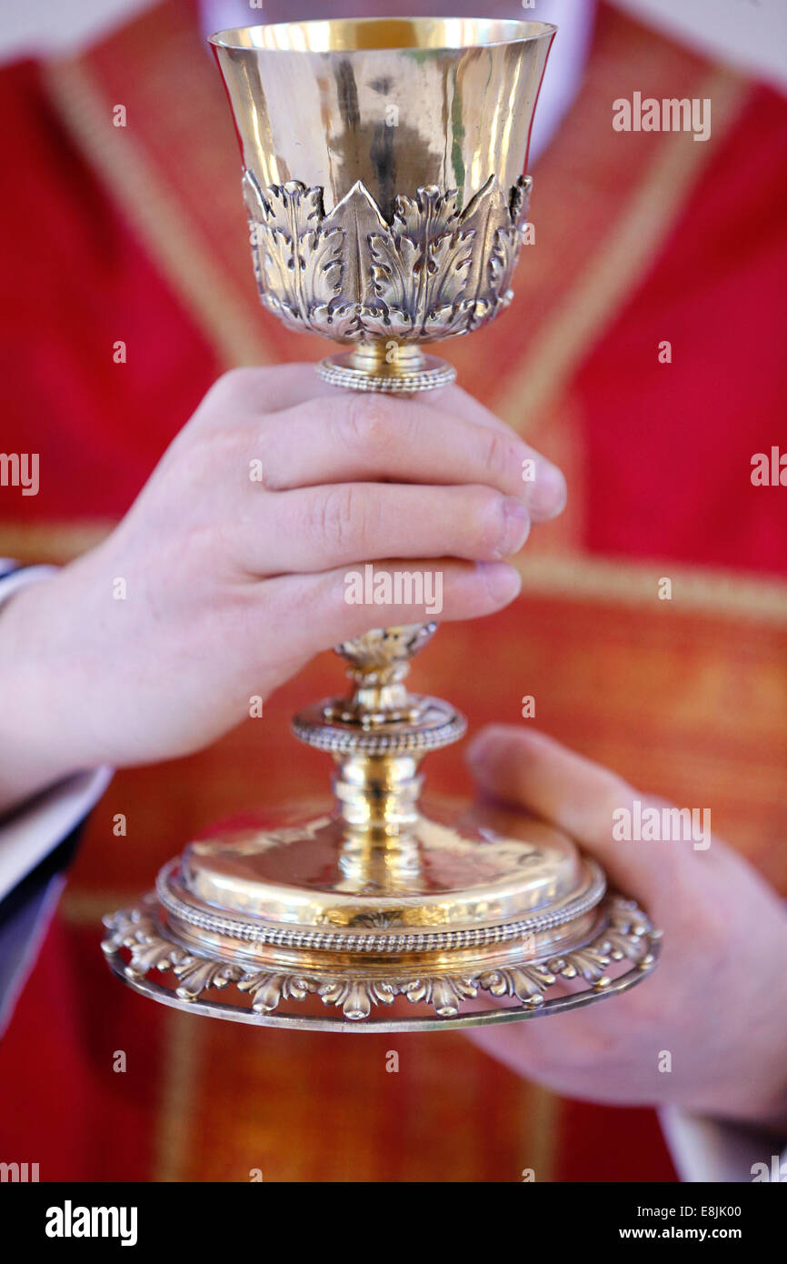 Catholic mass. Celebration of the Eucharist Stock Photo - Alamy