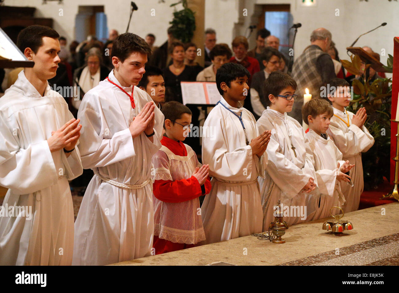 Altarboys hi-res stock photography and images - Alamy